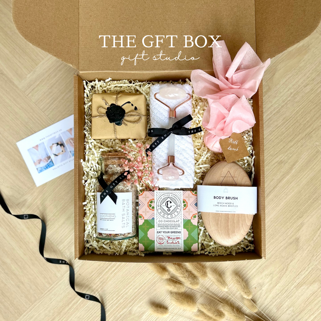Curated Gift Boxes in Dubai | Buy Gifts Online in Dubai – THE GFT BOX ...