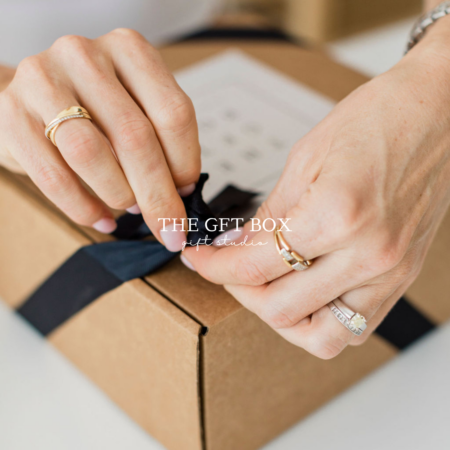 Gift Store in Dubai | Buy Curated & Customizable Gift Boxes – THE GFT ...